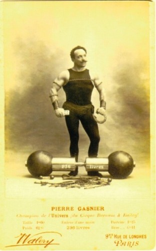 9 Incredible Feats Of Old School Strength • SpotMeBro.com