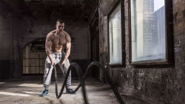 Battle Ropes Benefits - Build Muscle And Burn Fat Fast SpotMeBro.com